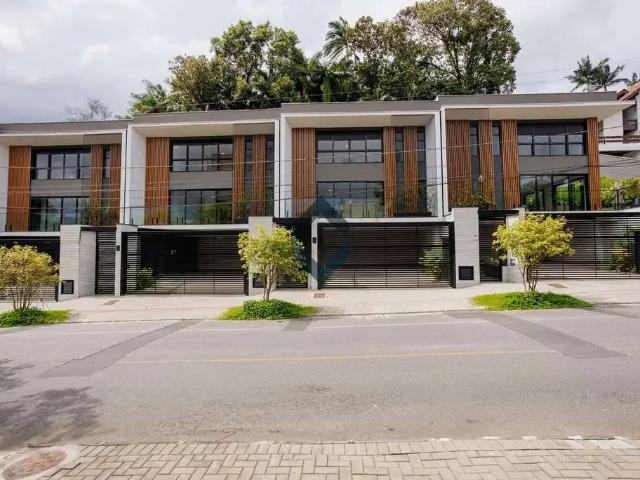 Casa / Sobrado para Venda em Joinville/SC América