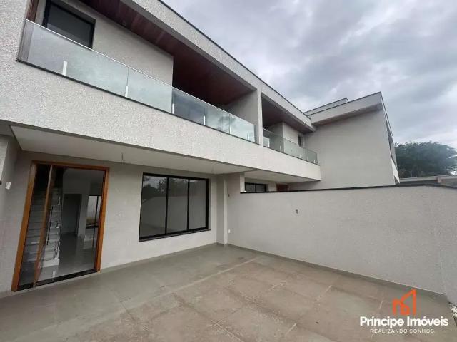 Casa / Sobrado para Venda em Joinville/SC Anita Garibaldi 3 Quartos