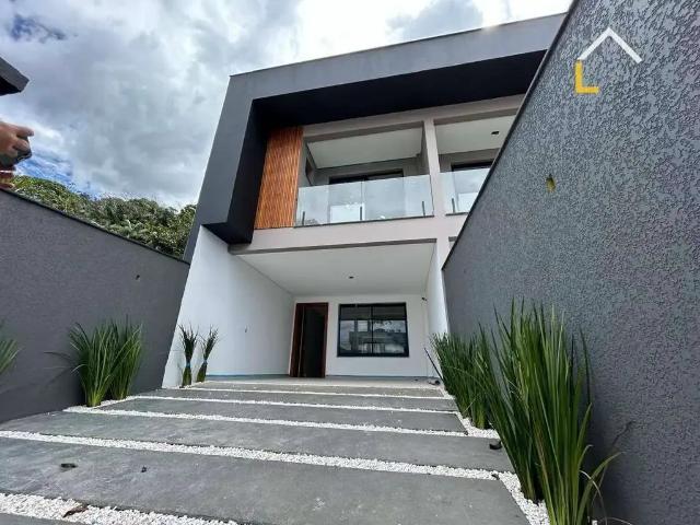Casa / Sobrado para Venda em Joinville/SC Anita Garibaldi 3 Quartos