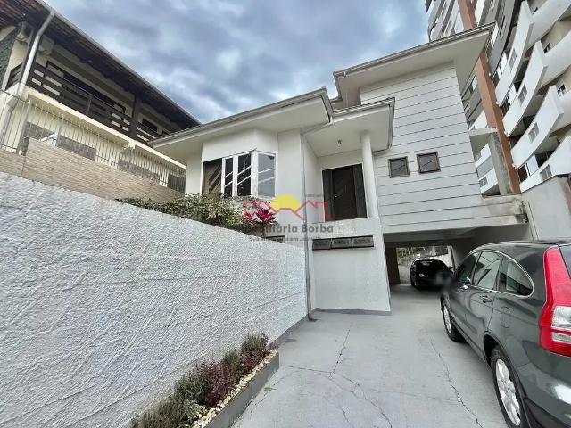 Casa / Sobrado para Venda em Joinville/SC Anita Garibaldi 3 Quartos