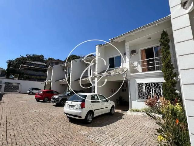 Casa / Sobrado para Venda em Joinville/SC Anita Garibaldi 3 Quartos
