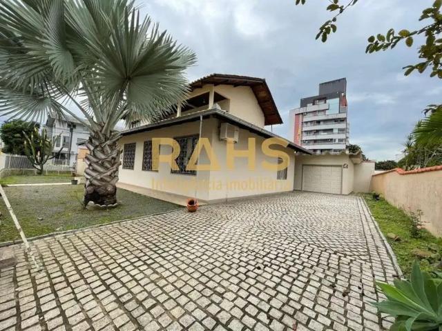 Casa / Sobrado para Venda em Joinville/SC Anita Garibaldi 3 Quartos