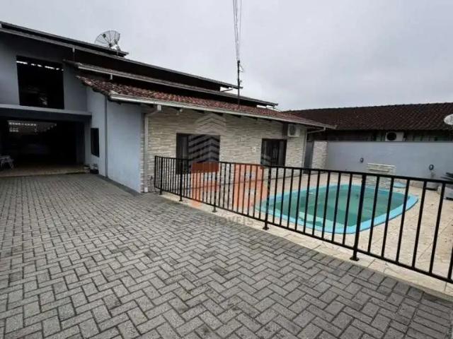 Casa / Sobrado para Venda em Joinville/SC Aventureiro 4 Quartos