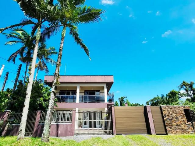 Casa / Sobrado para Venda em Joinville/SC Aventureiro 5 Quartos