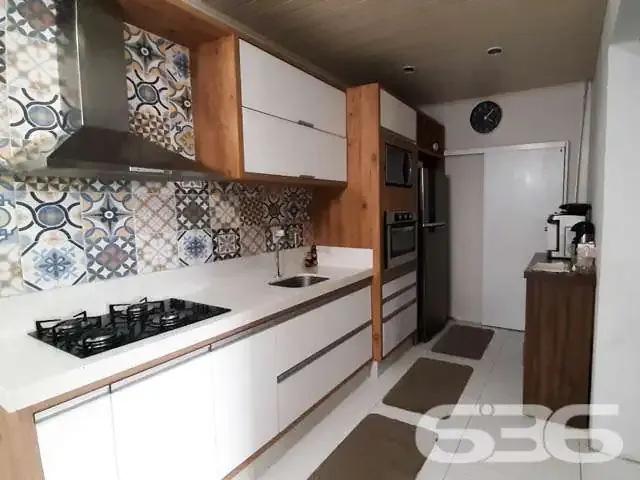 Casa / Sobrado para Venda em Joinville/SC Aventureiro 8 Quartos