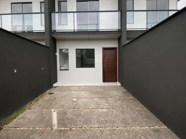 Casa / Sobrado para Venda em Joinville/SC Aventureiro 2 Quartos