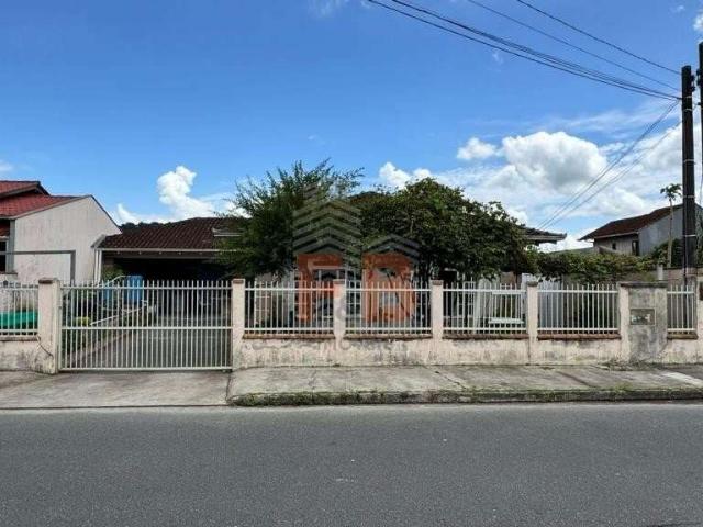 Casa / Sobrado para Venda em Joinville/SC Aventureiro 3 Quartos