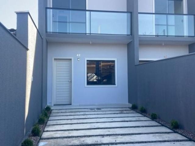 Casa / Sobrado para Venda em Joinville/SC Aventureiro 3 Quartos