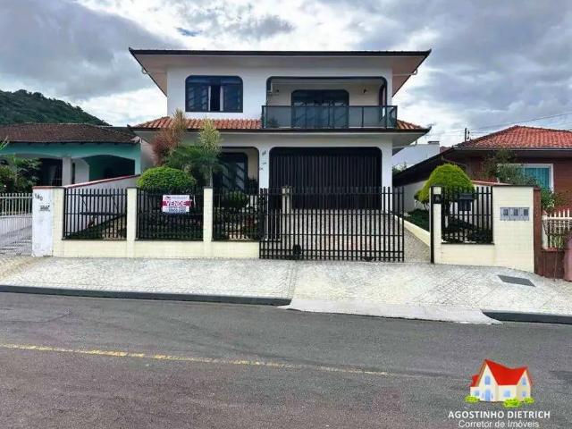 Casa / Sobrado para Venda em Joinville/SC Aventureiro 3 Quartos