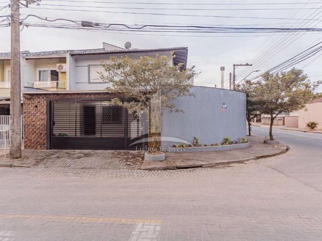 Casa / Sobrado para Venda em Joinville/SC Aventureiro 3 Quartos