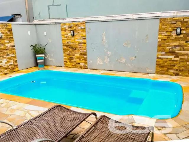 Casa / Sobrado para Venda em Joinville/SC Aventureiro 3 Quartos