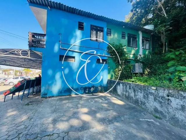 Casa / Sobrado para Venda em Joinville/SC Bom Retiro 10 Quartos