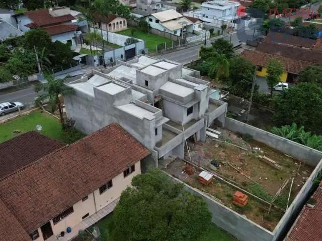 Casa / Sobrado para Venda em Joinville/SC Bom Retiro 2 Quartos