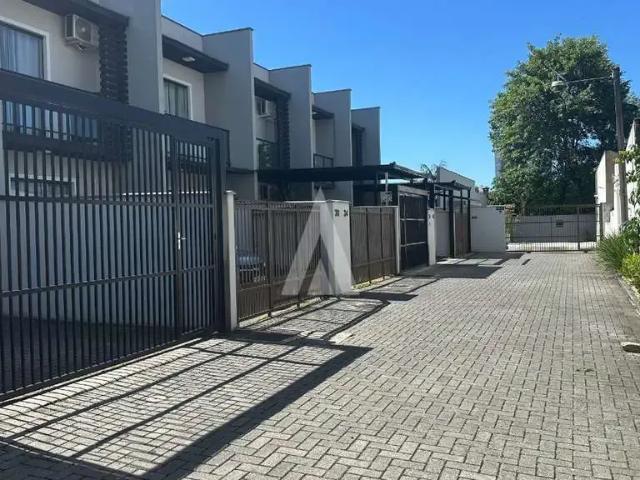 Casa / Sobrado para Venda em Joinville/SC Bom Retiro 2 Quartos