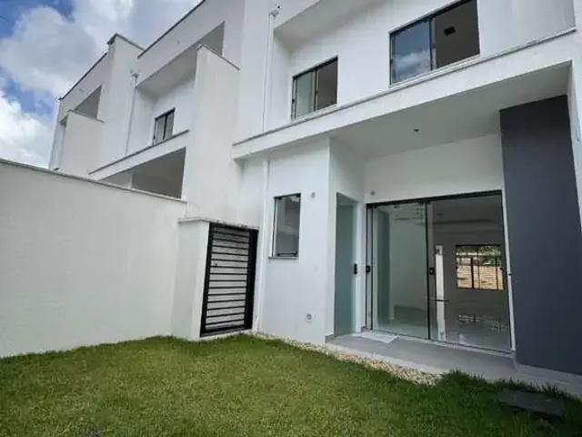 Casa / Sobrado para Venda em Joinville/SC Bom Retiro 3 Quartos