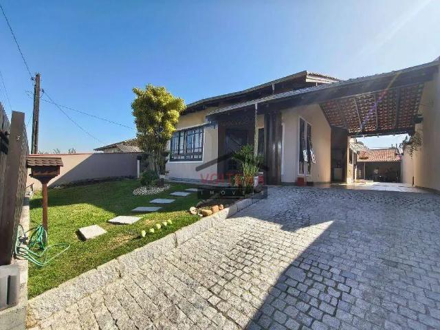 Casa / Sobrado para Venda em Joinville/SC Bom Retiro 3 Quartos