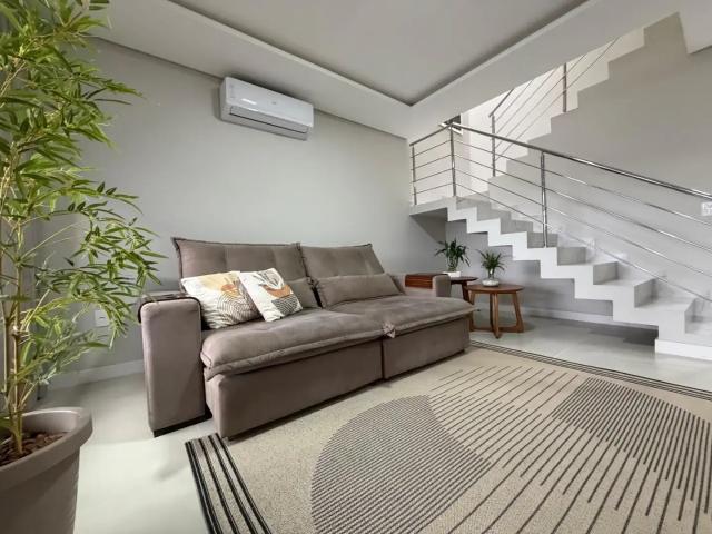 Casa / Sobrado para Venda em Joinville/SC Bom Retiro 3 Quartos