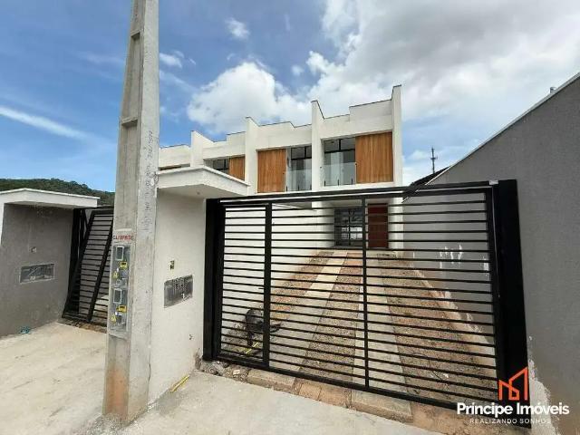 Casa / Sobrado para Venda em Joinville/SC Bom Retiro 3 Quartos