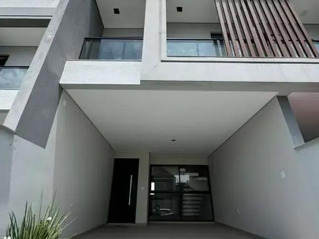 Casa / Sobrado para Venda em Joinville/SC Bom Retiro 3 Quartos