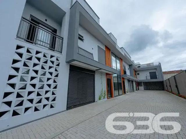 Casa / Sobrado para Venda em Joinville/SC Bom Retiro 3 Quartos