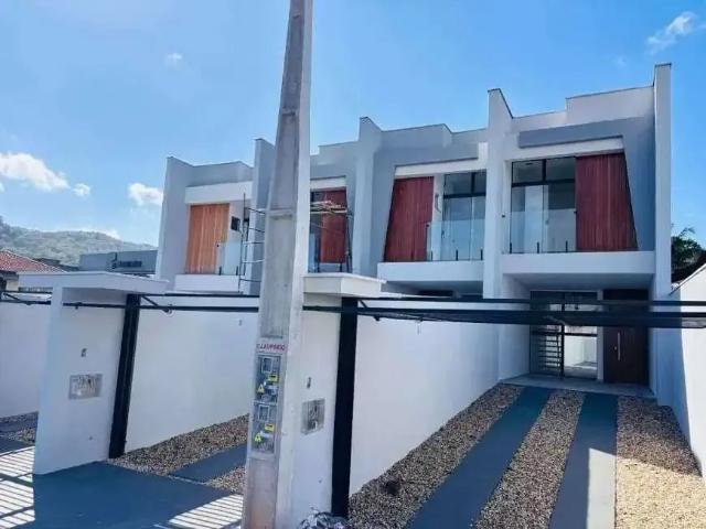 Casa / Sobrado para Venda em Joinville/SC Bom Retiro 3 Quartos