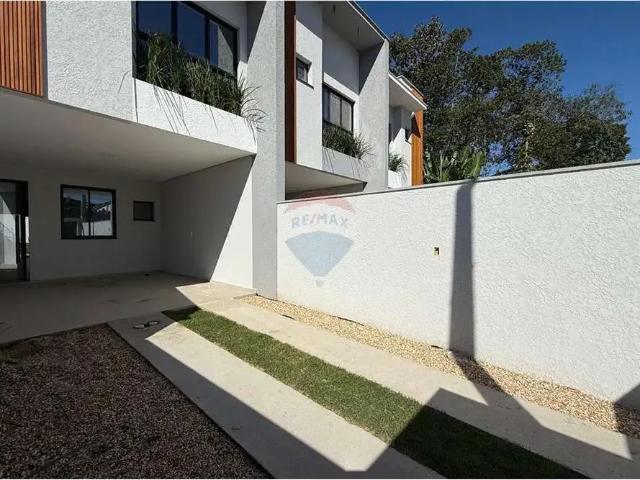 Casa / Sobrado para Venda em Joinville/SC Bom Retiro 3 Quartos