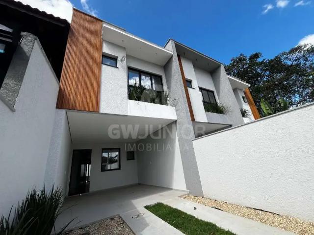 Casa / Sobrado para Venda em Joinville/SC Bom Retiro 3 Quartos