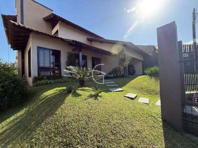 Casa / Sobrado para Venda em Joinville/SC Bom Retiro 3 Quartos
