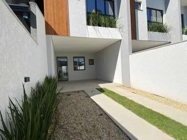 Casa / Sobrado para Venda em Joinville/SC Bom Retiro 3 Quartos