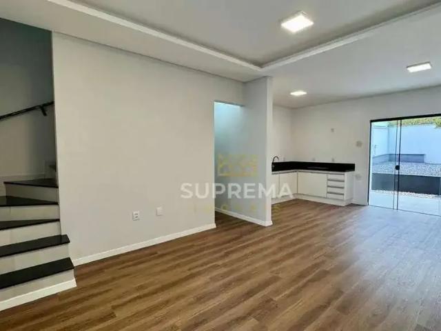 Casa / Sobrado para Venda em Joinville/SC Bom Retiro 3 Quartos