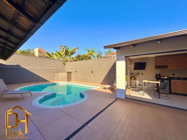 Casa / Sobrado para Venda em Joinville/SC Bom Retiro 3 Quartos