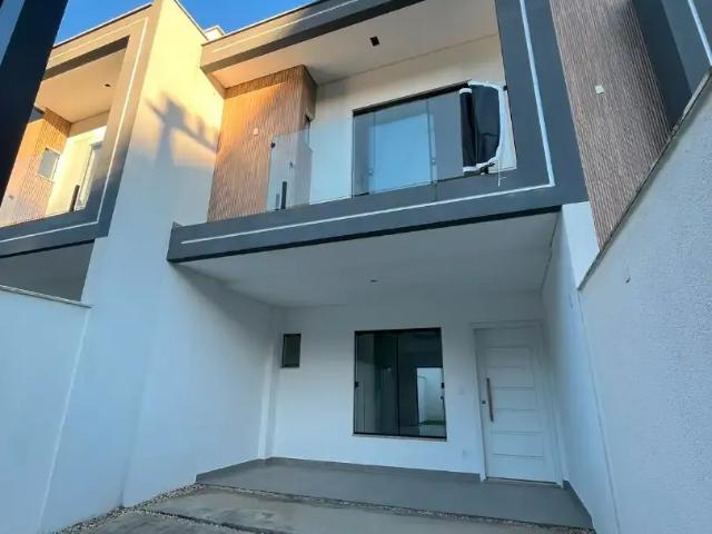 Casa / Sobrado para Venda em Joinville/SC Bom Retiro 3 Quartos