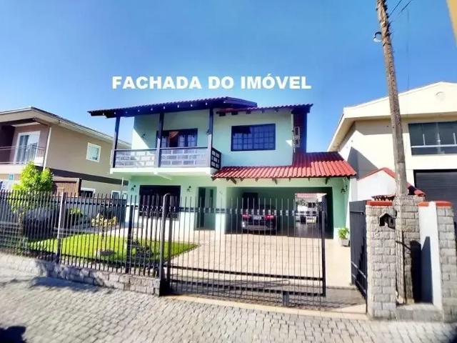 Casa / Sobrado para Venda em Joinville/SC Bom Retiro 3 Quartos