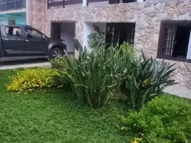 Casa / Sobrado para Venda em Joinville/SC Bom Retiro 4 Quartos