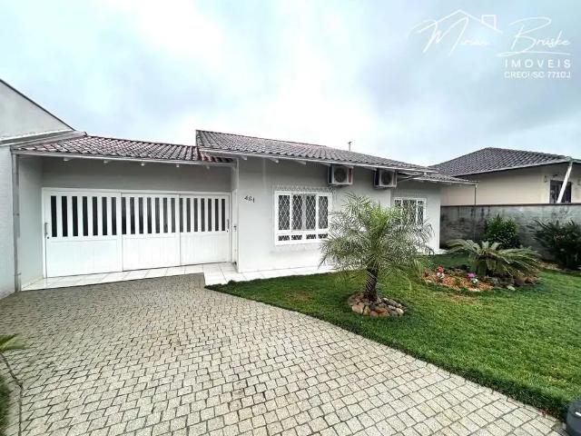 Casa / Sobrado para Venda em Joinville/SC Bom Retiro 4 Quartos