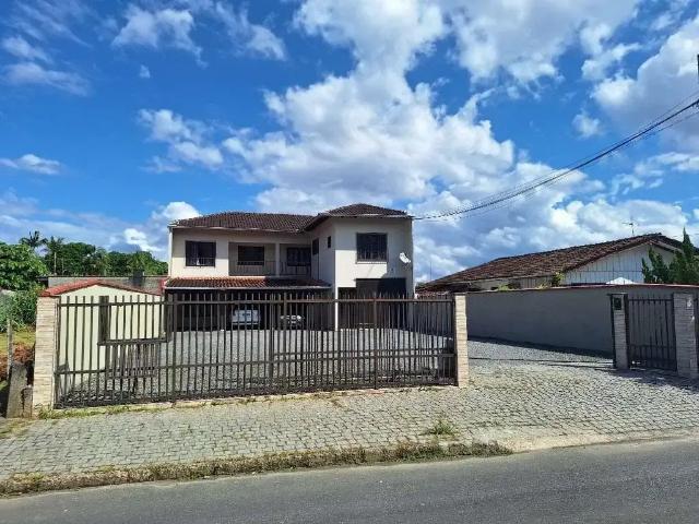 Casa / Sobrado para Venda em Joinville/SC Bom Retiro 9 Quartos