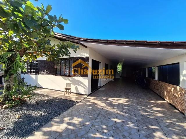 Casa / Sobrado para Venda em Joinville/SC Boa Vista 3 Quartos