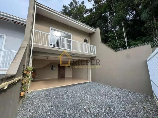 Casa / Sobrado para Venda em Joinville/SC Boa Vista 3 Quartos