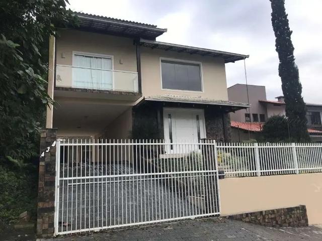 Casa / Sobrado para Venda em Joinville/SC Boa Vista 4 Quartos