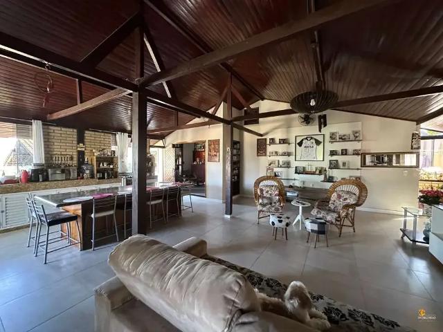 Casa / Sobrado para Venda em Joinville/SC Boa Vista 4 Quartos