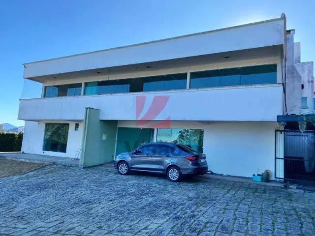 Casa / Sobrado para Venda em Joinville/SC Boa Vista 5 Quartos