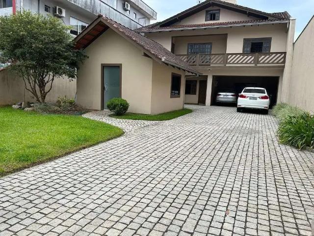 Casa / Sobrado para Venda em Joinville/SC Boa Vista 6 Quartos
