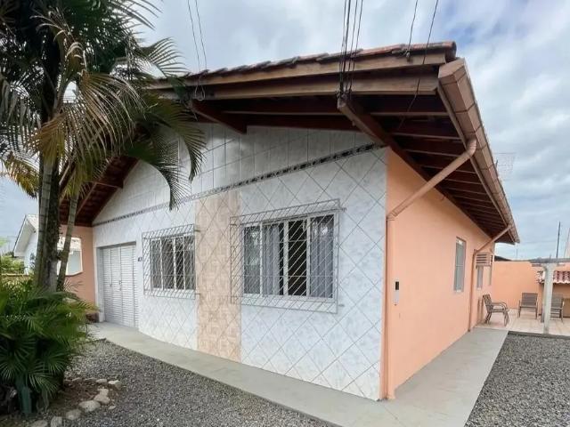Casa / Sobrado para Venda em Joinville/SC Boehmerwald 4 Quartos