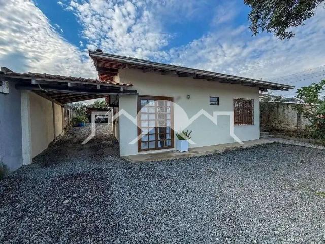 Casa / Sobrado para Venda em Joinville/SC Boehmerwald 4 Quartos