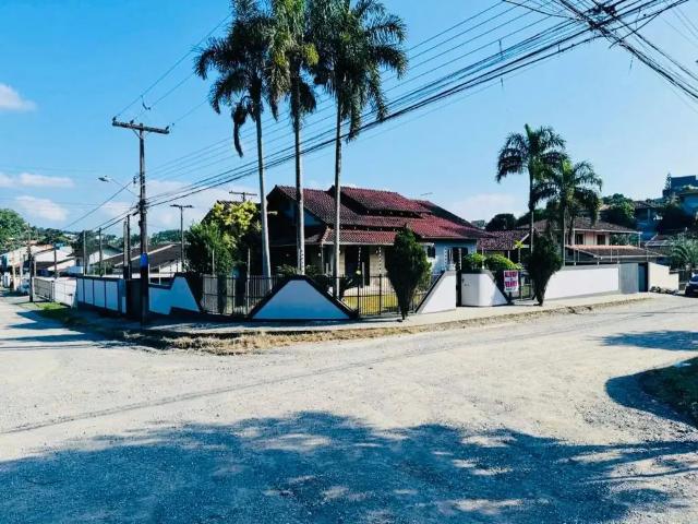 Casa / Sobrado para Venda em Joinville/SC Boehmerwald 2 Quartos