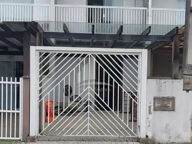 Casa / Sobrado para Venda em Joinville/SC Boehmerwald 2 Quartos