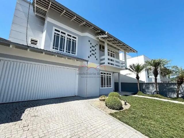 Casa / Sobrado para Venda em Joinville/SC Boehmerwald 3 Quartos