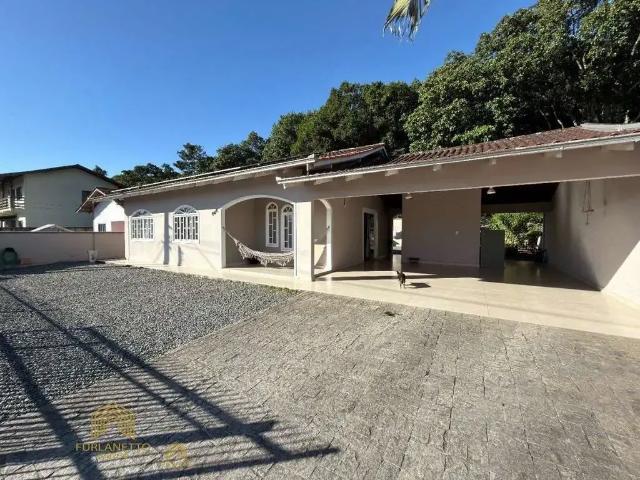 Casa / Sobrado para Venda em Joinville/SC Boehmerwald 3 Quartos
