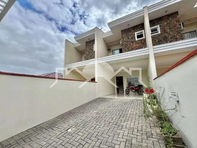 Casa / Sobrado para Venda em Joinville/SC Boehmerwald 3 Quartos