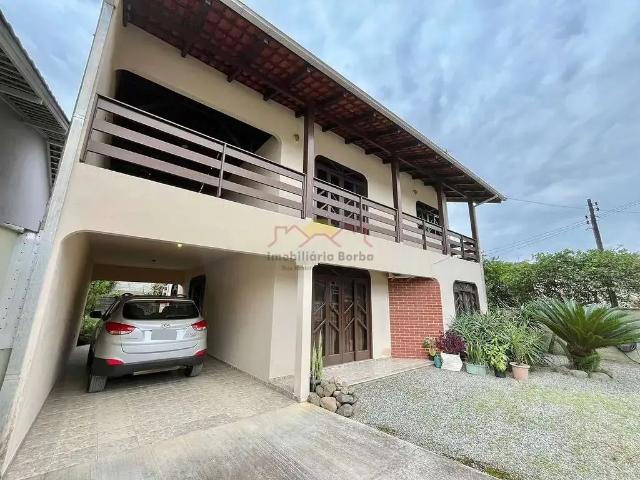 Casa / Sobrado para Venda em Joinville/SC Boehmerwald 3 Quartos